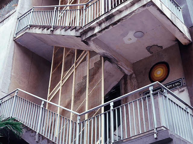 Balcony Railing Failure